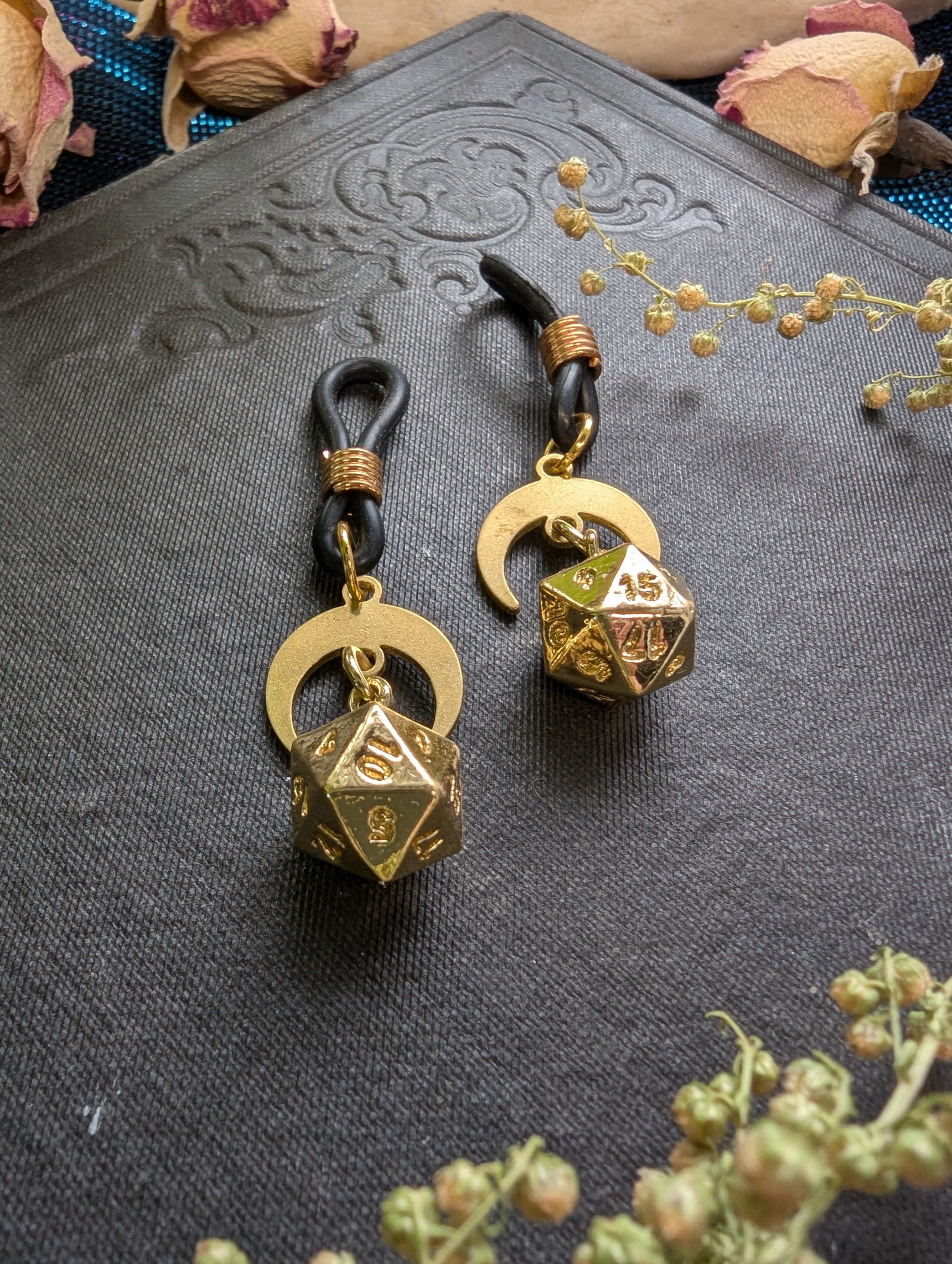 d20 Eyeglasses Charms – Dice Witchery